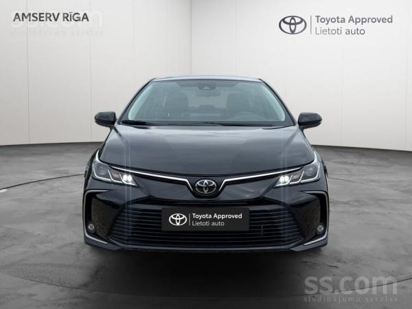 Black Toyota Corolla 2023 in Riga, with an engine capacity of 1.50 L and mileage of 53 thousand km for 17900 €, photo 5 on AUTOMOTO.COM.LV