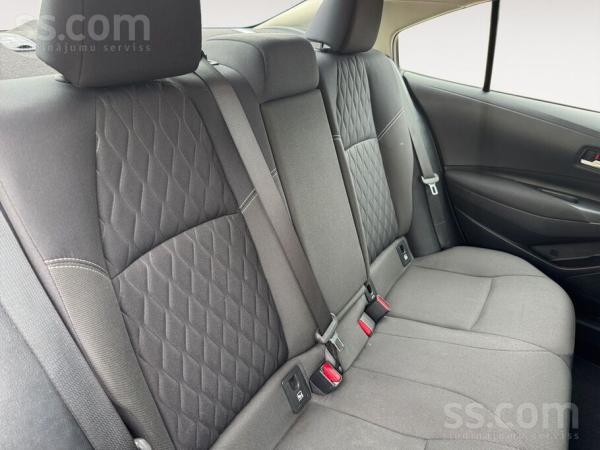 Black Toyota Corolla 2023 in Riga, with an engine capacity of 1.50 L and mileage of 53 thousand km for 17900 €, photo 7 on AUTOMOTO.COM.LV