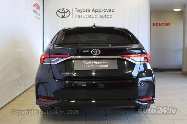 Black Toyota Corolla 2023 in Tallinn, with an engine capacity of 1.50 L and mileage of 56 thousand km for 17990 €, photo 4 on AUTOMOTO.COM.LV