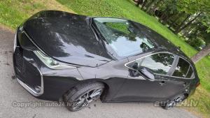 Melns Toyota Corolla 2023 Tallina, ar dzinēja tilpumu 1.80 L un nobraukumu 47 tūkst. km par 25499 €, foto  vietnē AUTOMOTO.COM.LV