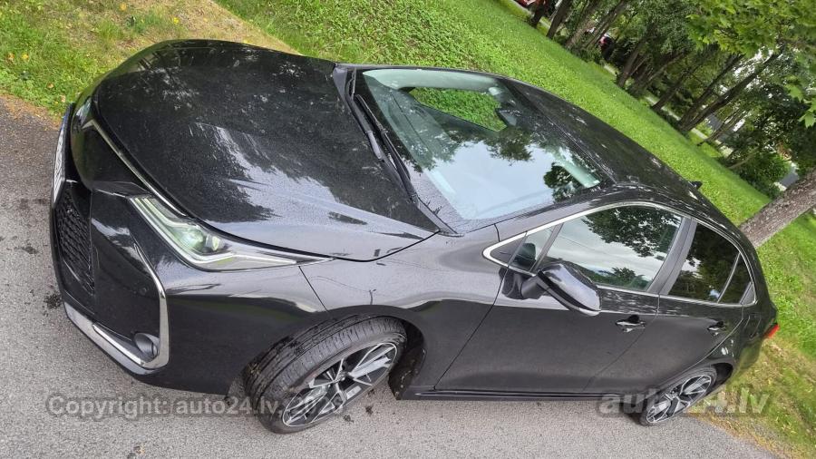 Black Toyota Corolla 2023 in Tallinn, with an engine capacity of 1.80 L and mileage of 47 thousand km for 25499 €, photo 1 on AUTOMOTO.COM.LV