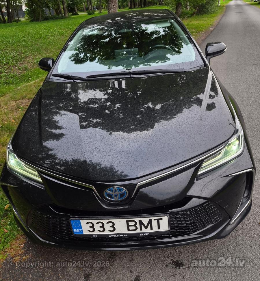 Black Toyota Corolla 2023 in Tallinn, with an engine capacity of 1.80 L and mileage of 47 thousand km for 25499 €, photo 3 on AUTOMOTO.COM.LV