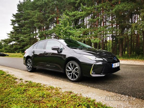 Черный Тойота Королла 2023 в Таллин, объемом двигателя 1.80 л и пробегом 44 тыс. км за 27500 €, фото 6 на AUTOMOTO.COM.LV
