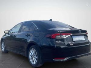 Melns Toyota Corolla 2023 Telšiai, ar dzinēja tilpumu 1.80 L un nobraukumu 11 tūkst. km par 20500 €, foto 4 vietnē AUTOMOTO.COM.LV