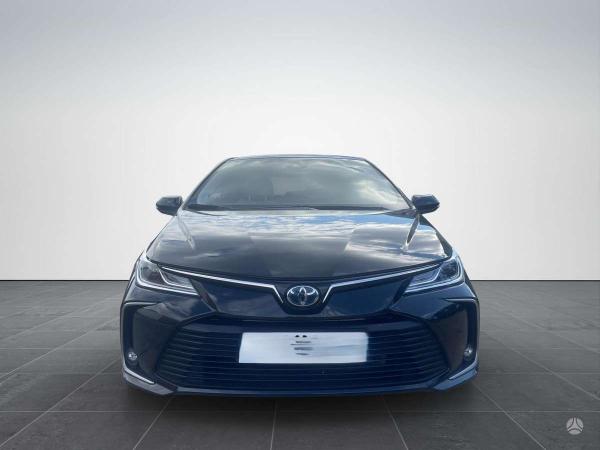 Melns Toyota Corolla 2023 Telšiai, ar dzinēja tilpumu 1.80 L un nobraukumu 11 tūkst. km par 20500 €, foto 4 vietnē AUTOMOTO.COM.LV