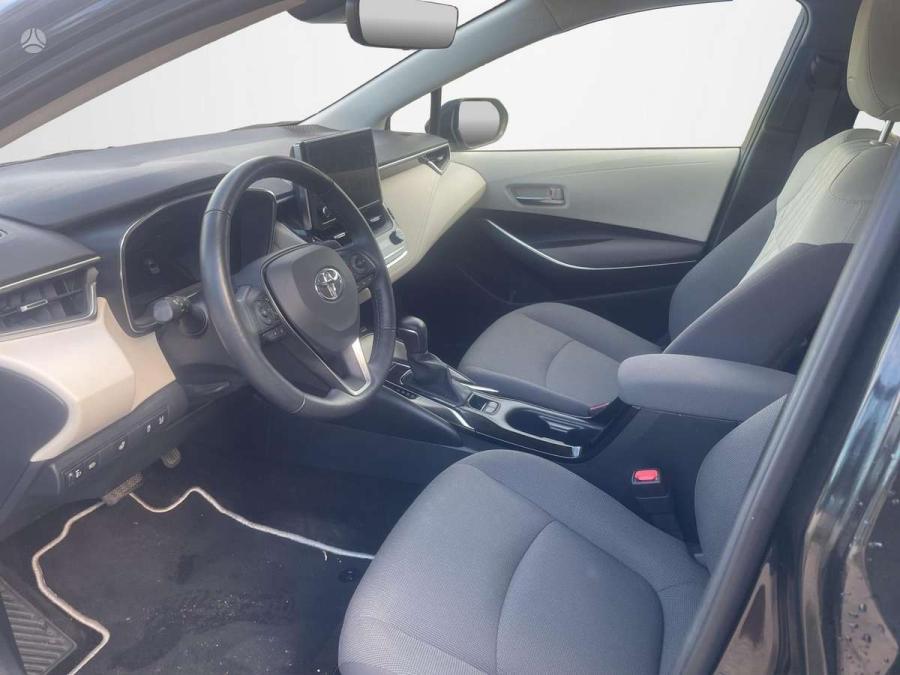 Melns Toyota Corolla 2023 Telšiai, ar dzinēja tilpumu 1.80 L un nobraukumu 11 tūkst. km par 20500 €, foto 20 vietnē AUTOMOTO.COM.LV