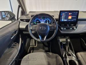Melns Toyota Corolla 2024 Tallina, ar dzinēja tilpumu 1.80 L un nobraukumu 41 tūkst. km par 24490 €, foto 9 vietnē AUTOMOTO.COM.LV