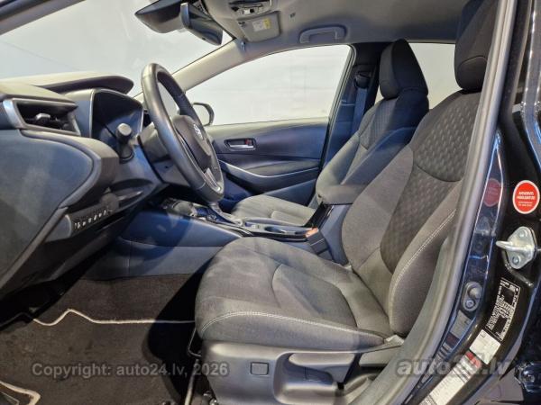 Melns Toyota Corolla 2024 Tallina, ar dzinēja tilpumu 1.80 L un nobraukumu 41 tūkst. km par 24490 €, foto 11 vietnē AUTOMOTO.COM.LV