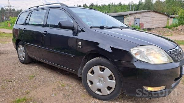 Melns Toyota Corolla 2002 Daugavpils, ar dzinēja tilpumu 2.00 L un nobraukumu 300 tūkst. km par 650 €, foto 1 vietnē AUTOMOTO.COM.LV