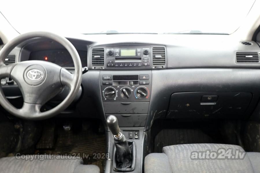Black Toyota Corolla 2004 in Tallinn, with an engine capacity of 2.00 L and mileage of 535 thousand km for 799 €, photo 5 on AUTOMOTO.COM.LV