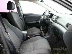 Melns Toyota Corolla 2004 Tallina, ar dzinēja tilpumu 2.00 L un nobraukumu 535 tūkst. km par 799 €, foto 6 vietnē AUTOMOTO.COM.LV