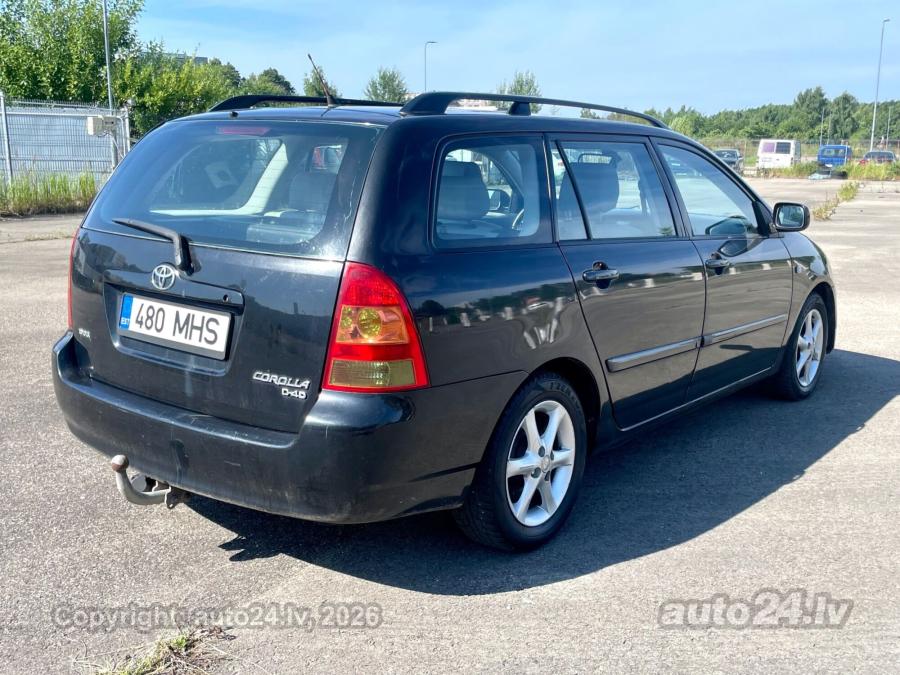 Melns Toyota Corolla 2005 Tallina, ar dzinēja tilpumu 2.00 L un nobraukumu 312 tūkst. km par 2750 €, foto 5 vietnē AUTOMOTO.COM.LV