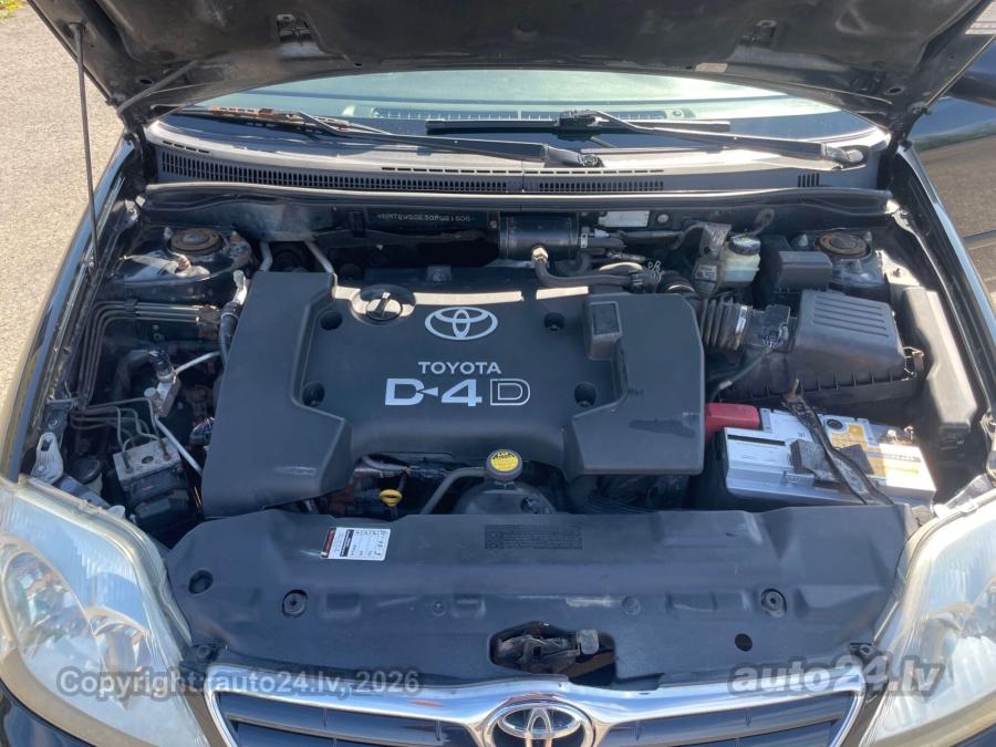 Melns Toyota Corolla 2005 Tallina, ar dzinēja tilpumu 2.00 L un nobraukumu 312 tūkst. km par 2750 €, foto 13 vietnē AUTOMOTO.COM.LV