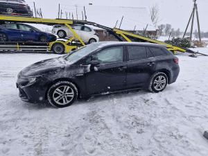 Melns Toyota Corolla 2019 Marijampole, ar dzinēja tilpumu 1.80 L un nobraukumu 133 tūkst. km par 8900 €, foto 9 vietnē AUTOMOTO.COM.LV