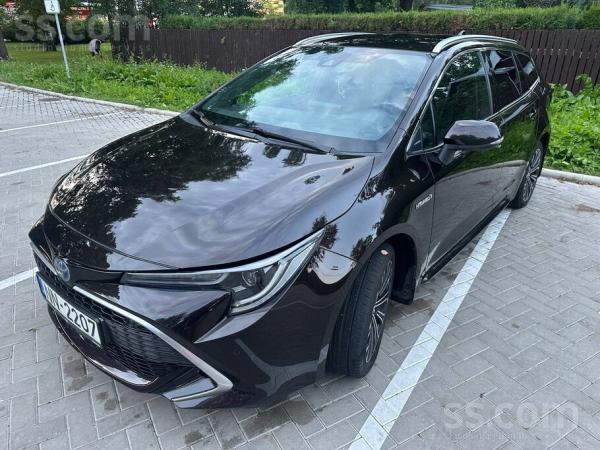 Melns Toyota Corolla 2019 Rīga, ar dzinēja tilpumu 1.80 L un nobraukumu 127 tūkst. km par 17500 €, foto 1 vietnē AUTOMOTO.COM.LV