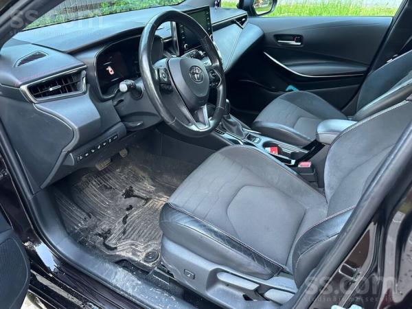 Melns Toyota Corolla 2019 Rīga, ar dzinēja tilpumu 1.80 L un nobraukumu 127 tūkst. km par 17500 €, foto 9 vietnē AUTOMOTO.COM.LV