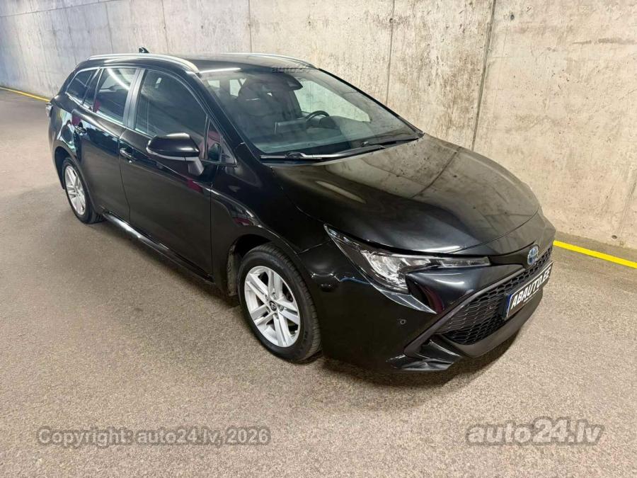 Melns Toyota Corolla 2019 Tallina, ar dzinēja tilpumu 1.80 L un nobraukumu 277 tūkst. km par 10500 €, foto 1 vietnē AUTOMOTO.COM.LV