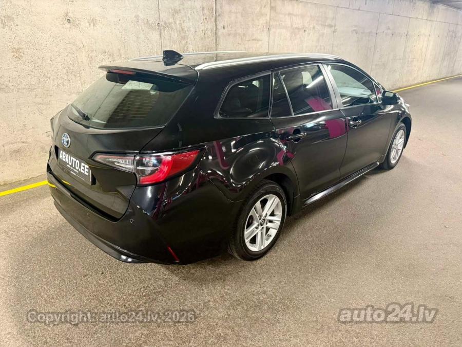Melns Toyota Corolla 2019 Tallina, ar dzinēja tilpumu 1.80 L un nobraukumu 277 tūkst. km par 10500 €, foto 5 vietnē AUTOMOTO.COM.LV