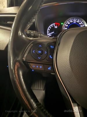 Melns Toyota Corolla 2019 Tallina, ar dzinēja tilpumu 1.80 L un nobraukumu 277 tūkst. km par 10500 €, foto 7 vietnē AUTOMOTO.COM.LV