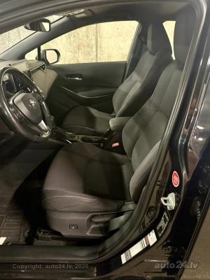 Melns Toyota Corolla 2019 Tallina, ar dzinēja tilpumu 1.80 L un nobraukumu 277 tūkst. km par 10500 €, foto 12 vietnē AUTOMOTO.COM.LV