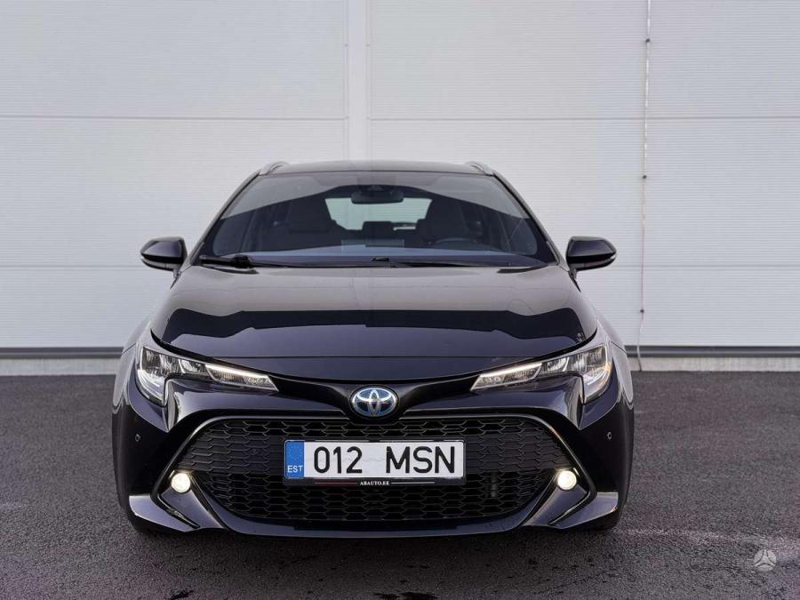 Melns Toyota Corolla 2019 Tallina, ar dzinēja tilpumu 1.80 L un nobraukumu 277 tūkst. km par 11990 €, foto 3 vietnē AUTOMOTO.COM.LV