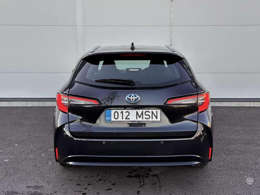 Melns Toyota Corolla 2019 Tallina, ar dzinēja tilpumu 1.80 L un nobraukumu 277 tūkst. km par 11990 €, foto 6 vietnē AUTOMOTO.COM.LV