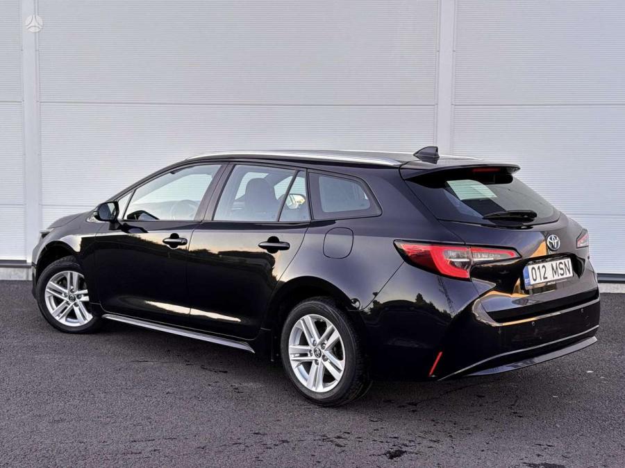 Melns Toyota Corolla 2019 Tallina, ar dzinēja tilpumu 1.80 L un nobraukumu 277 tūkst. km par 11990 €, foto 7 vietnē AUTOMOTO.COM.LV