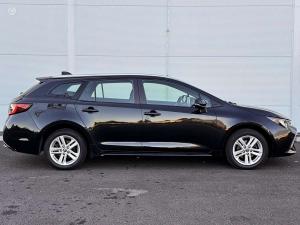 Melns Toyota Corolla 2019 Tallina, ar dzinēja tilpumu 1.80 L un nobraukumu 277 tūkst. km par 11990 €, foto 10 vietnē AUTOMOTO.COM.LV