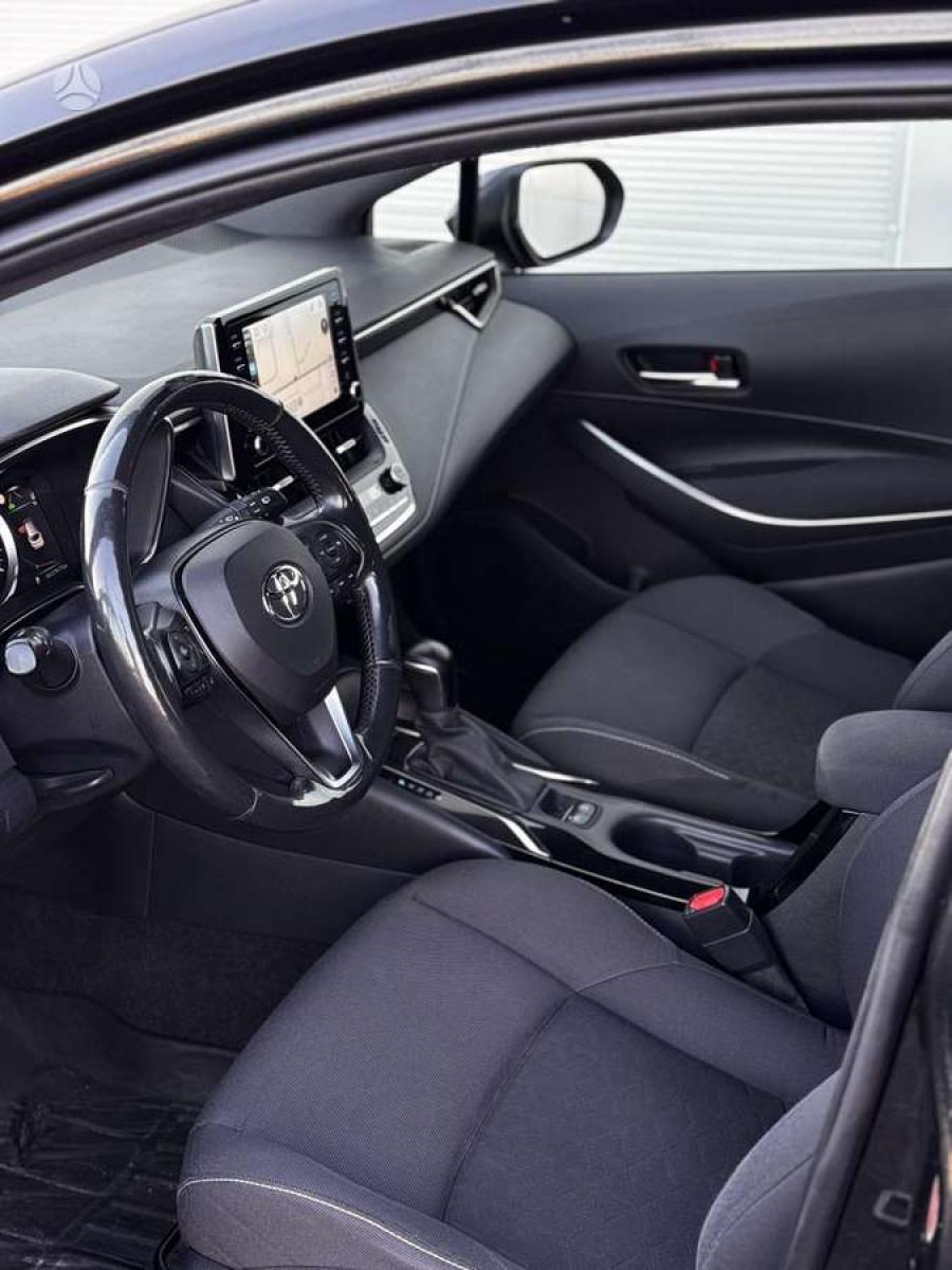 Melns Toyota Corolla 2019 Tallina, ar dzinēja tilpumu 1.80 L un nobraukumu 277 tūkst. km par 11990 €, foto 12 vietnē AUTOMOTO.COM.LV