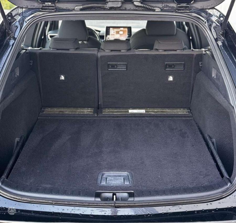 Melns Toyota Corolla 2019 Tallina, ar dzinēja tilpumu 1.80 L un nobraukumu 277 tūkst. km par 11990 €, foto 16 vietnē AUTOMOTO.COM.LV