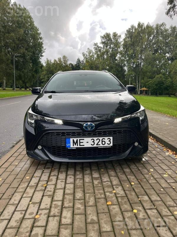 Тойота Королла 2019 в Лимбажи на AUTOMOTO.COM.LV Черный Тойота Королла 2019 в Лимбажи, объемом двигателя 1.80 л и пробегом 95 тыс. км за 16900 €, фото 1 на AUTOMOTO.COM.LV