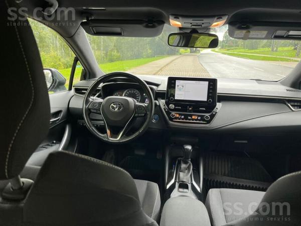 Тойота Королла 2019 в Лимбажи на AUTOMOTO.COM.LV Черный Тойота Королла 2019 в Лимбажи, объемом двигателя 1.80 л и пробегом 95 тыс. км за 16900 €, фото 4 на AUTOMOTO.COM.LV