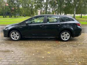 Black Toyota Corolla 2019 in Limbazi, with an engine capacity of 1.80 L and mileage of 95 thousand km for 16900 €, photo 16 on AUTOMOTO.COM.LV