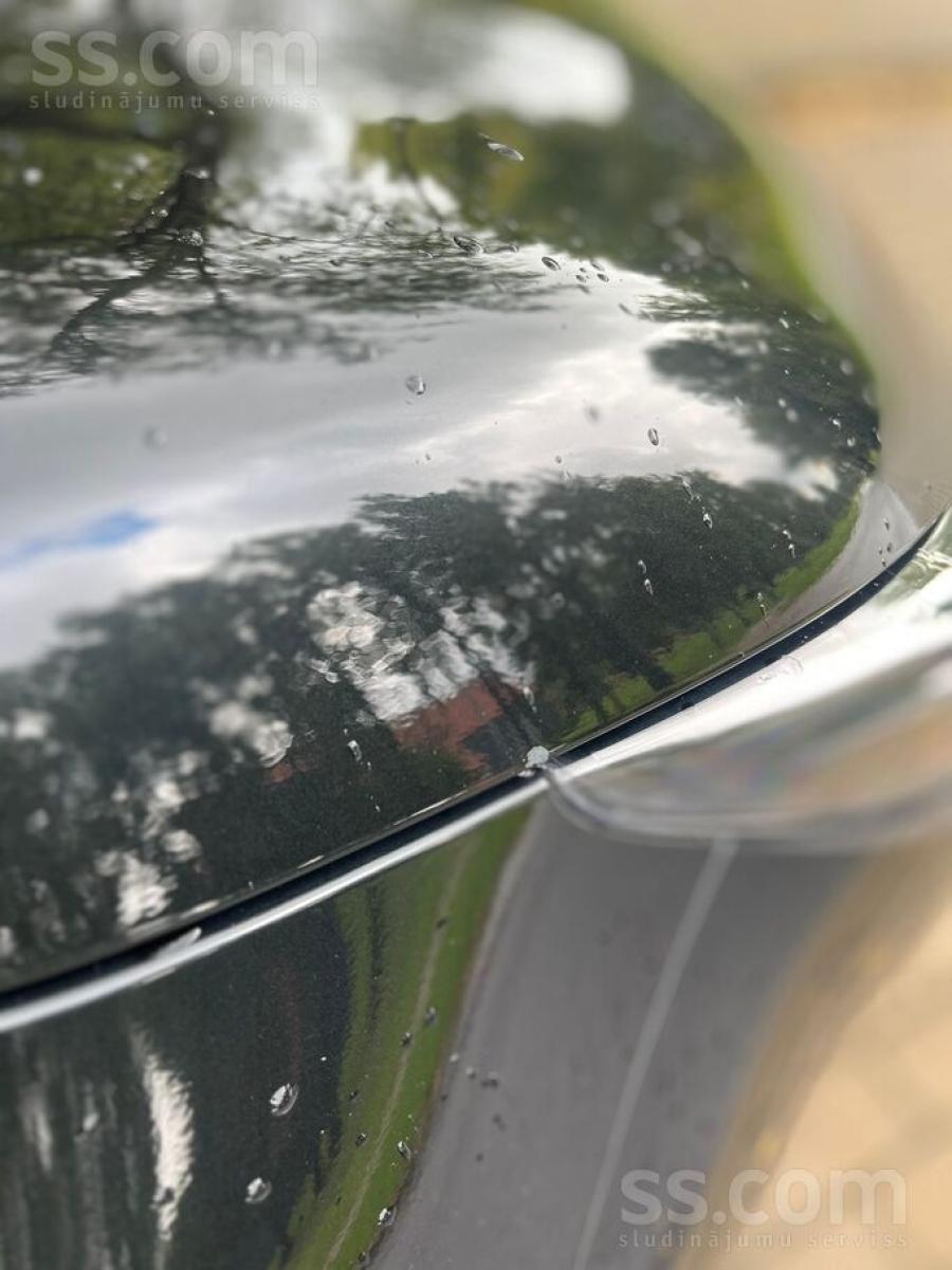 Black Toyota Corolla 2019 in Limbazi, with an engine capacity of 1.80 L and mileage of 95 thousand km for 16900 €, photo 19 on AUTOMOTO.COM.LV