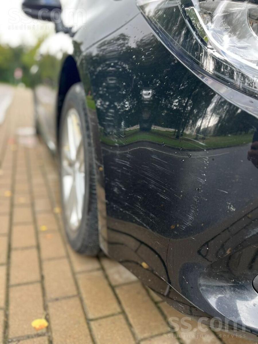 Black Toyota Corolla 2019 in Limbazi, with an engine capacity of 1.80 L and mileage of 95 thousand km for 16900 €, photo 20 on AUTOMOTO.COM.LV
