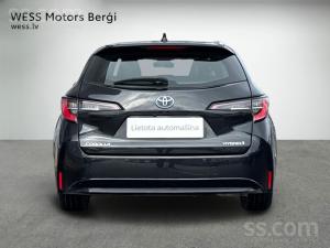 Черный Тойота Королла 2019 в Рига, объемом двигателя 1.80 л и пробегом 96 тыс. км за 17200 €, фото 5 на AUTOMOTO.COM.LV