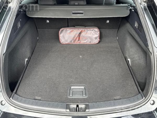Black Toyota Corolla 2019 in Riga, with an engine capacity of 1.80 L and mileage of 96 thousand km for 17200 €, photo 11 on AUTOMOTO.COM.LV