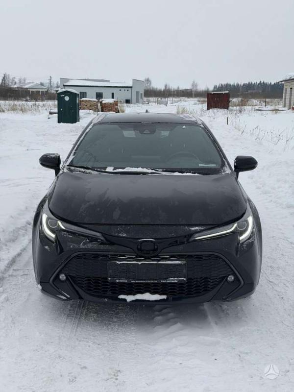 Melns Toyota Corolla 2020 Panevēža, ar dzinēja tilpumu 1.80 L un nobraukumu 82 tūkst. km par 14000 €, foto 2 vietnē AUTOMOTO.COM.LV