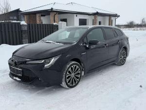 Black Toyota Corolla 2020 in Panevezys, with an engine capacity of 1.80 L and mileage of 82 thousand km for 14000 €, photo 3 on AUTOMOTO.COM.LV