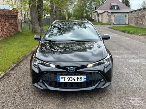 Black Toyota Corolla 2020 in Taurage, with an engine capacity of 1.80 L and mileage of 240 thousand km for 12200 €, photo 2 on AUTOMOTO.COM.LV
