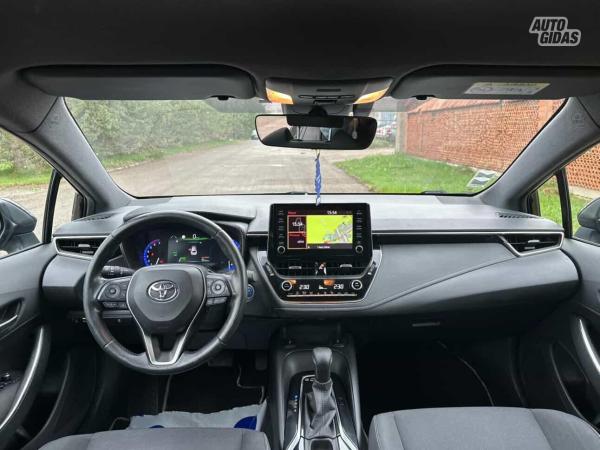 Black Toyota Corolla 2020 in Taurage, with an engine capacity of 1.80 L and mileage of 240 thousand km for 12200 €, photo 9 on AUTOMOTO.COM.LV