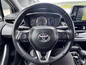 Black Toyota Corolla 2020 in Vilnius, with an engine capacity of 1.80 L and mileage of 196 thousand km for 14950 €, photo 14 on AUTOMOTO.COM.LV
