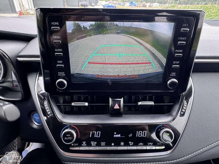 Black Toyota Corolla 2020 in Vilnius, with an engine capacity of 1.80 L and mileage of 196 thousand km for 14950 €, photo 17 on AUTOMOTO.COM.LV