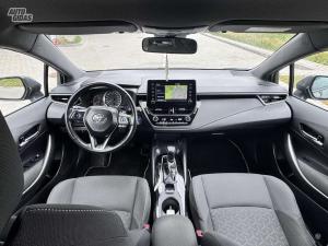 Black Toyota Corolla 2020 in Vilnius, with an engine capacity of 1.80 L and mileage of 196 thousand km for 14950 €, photo 27 on AUTOMOTO.COM.LV