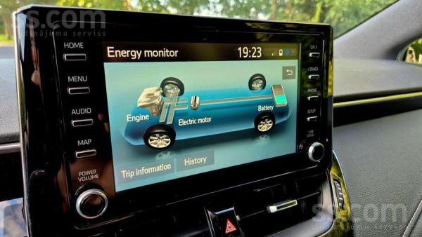 Melns Toyota Corolla 2020 Rīga, ar dzinēja tilpumu 1.80 L un nobraukumu 130 tūkst. km par 18000 €, foto 10 vietnē AUTOMOTO.COM.LV