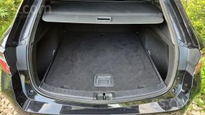 Black Toyota Corolla 2020 in Riga, with an engine capacity of 1.80 L and mileage of 130 thousand km for 18000 €, photo 17 on AUTOMOTO.COM.LV