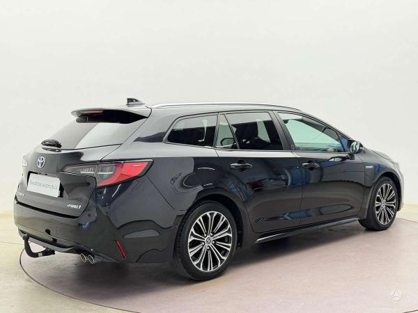 Black Toyota Corolla 2020 in Panevezys, with an engine capacity of 1.99 L and mileage of 191 thousand km for 13990 €, photo 8 on AUTOMOTO.COM.LV