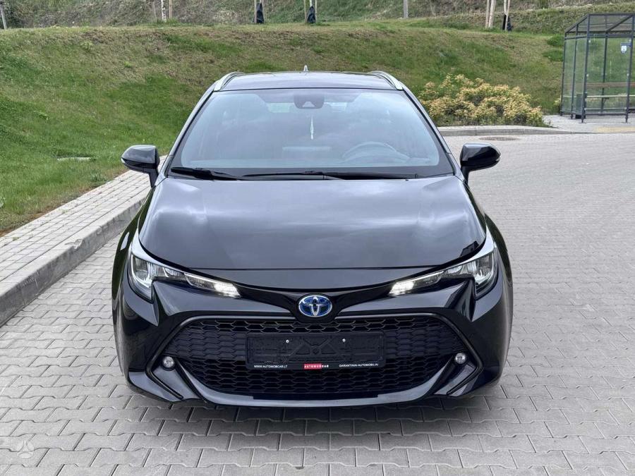 Черный Тойота Королла 2020 в Вильнюс, объемом двигателя 1.80 л и пробегом 196 тыс. км за 15350 €, фото 3 на AUTOMOTO.COM.LV