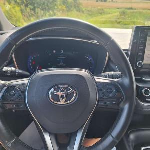 Black Toyota Corolla 2020 in Vilnius, with an engine capacity of 1.80 L and mileage of 241 thousand km for 11300 €, photo 13 on AUTOMOTO.COM.LV