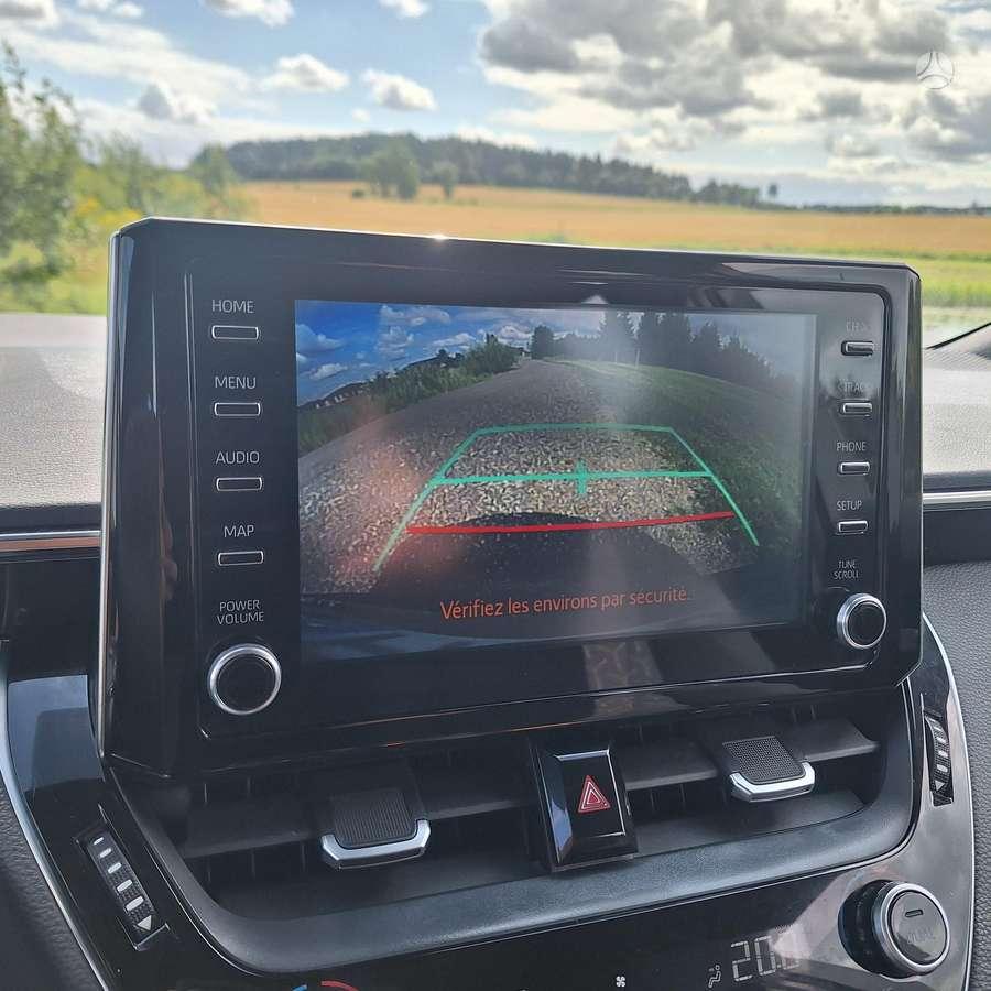 Black Toyota Corolla 2020 in Vilnius, with an engine capacity of 1.80 L and mileage of 241 thousand km for 11300 €, photo 15 on AUTOMOTO.COM.LV